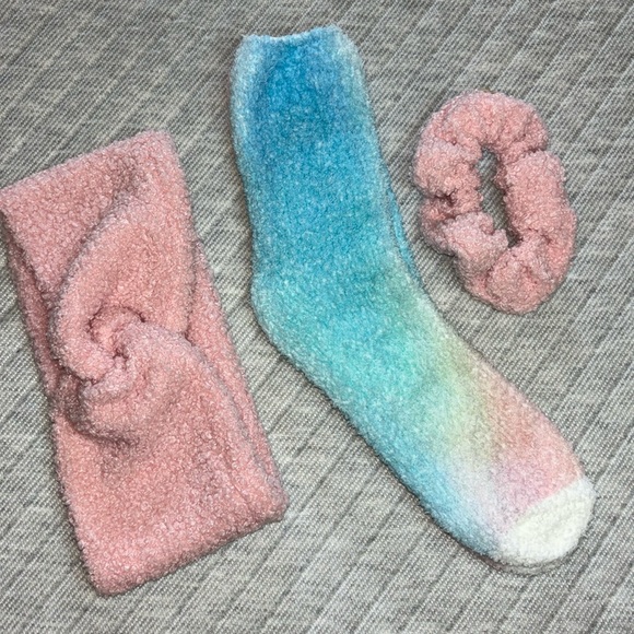 Accessories | New Oh So Cozy 3piece Set | Poshmark